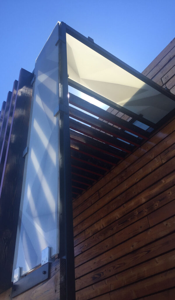 Glass Guardrail / Divider Glass Panel | MYODO